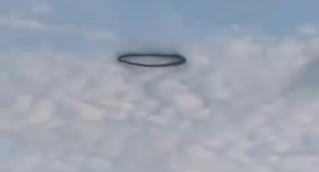 Anel Negro avistado no céu do Peru deixa moradores espantados em busca ...